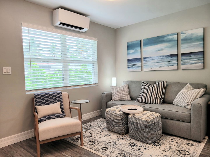 Coastal Breezes Great Location! - Boynton Beach, FL