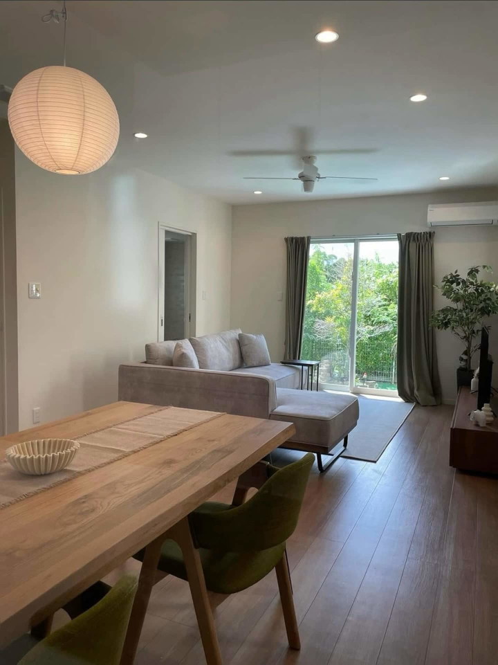 Very Popular! Uruma City/sleeps Up To 12/entire Building Rental・3 Bedrooms, Living Room, Dining Room And Kitchen/bbq/washer-dryer/free Parking - 沖縄市