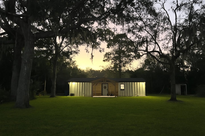 Waterfront Cabin Getaway On Acreage - Jacksonville, FL