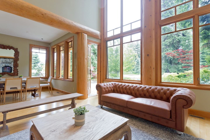 Chalet Confortable En Rondins Avec Jacuzzi, Près Du Village - Whistler