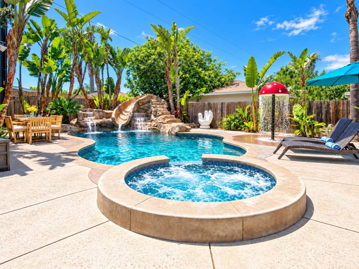 Walk To Disneyland +Fireworks+ Pool, Spa And Rockslide - Anaheim
