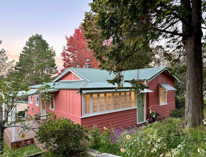 Weona Cottage - Mountain Views, Walk To Leura - Leura