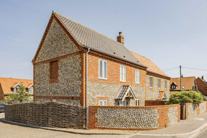 Sunnyside, A Modern Home In Blakeney Village - Blakeney