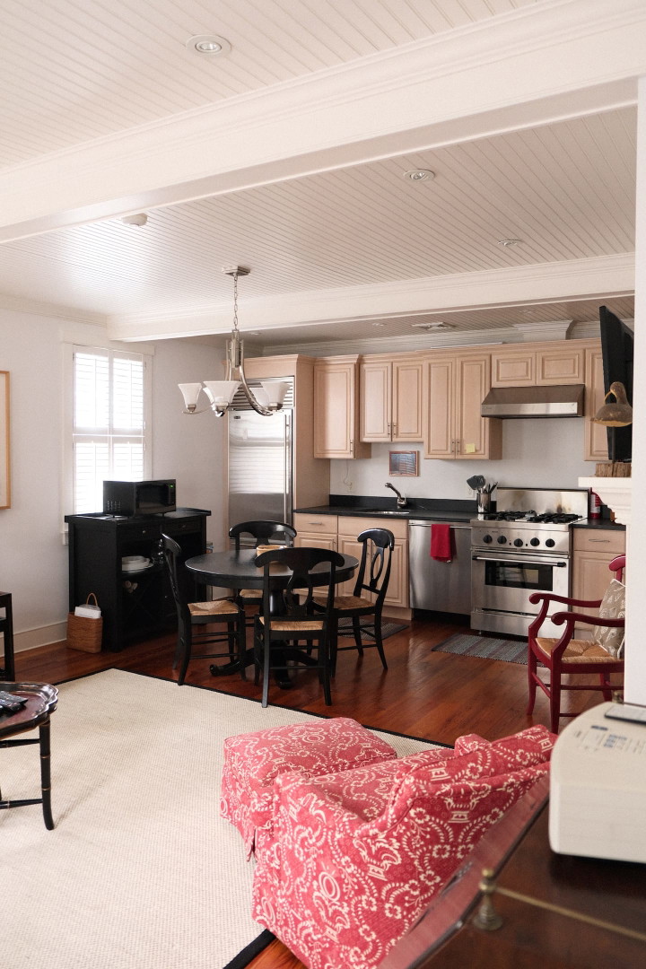 Two Bedroom Condo, Walk To Town! Fully Renovated - Nantucket, MA