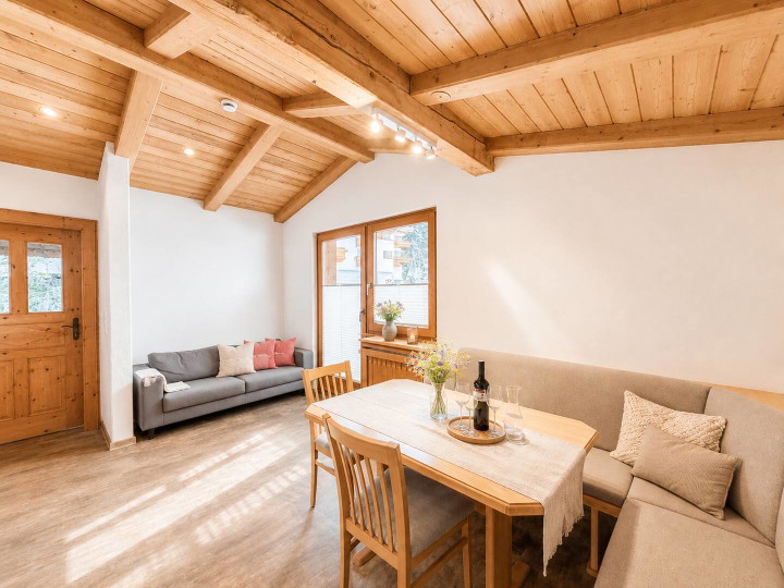 Three-bedroom Apartment | 2 Bathrooms | 2 Kitchens - Sillian