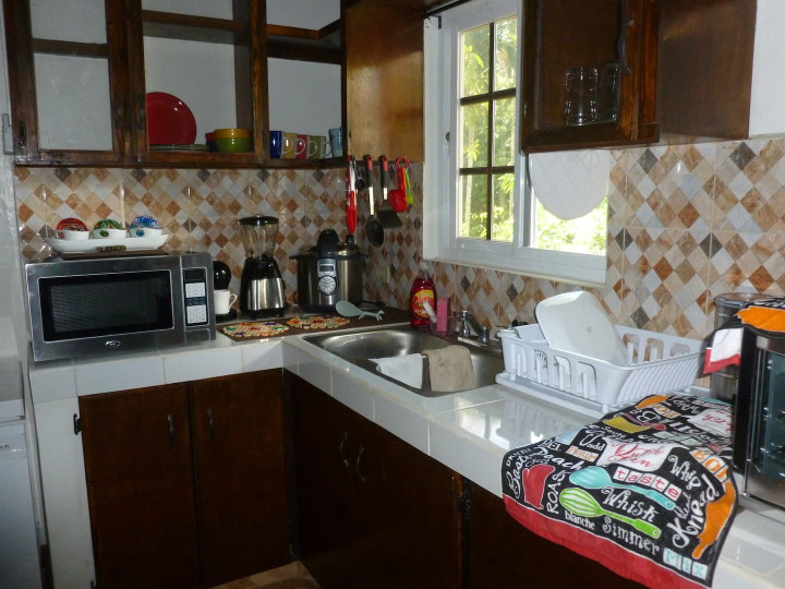 "Bee's Nest"...a Cozy Apartment-style Hideaway - Palau
