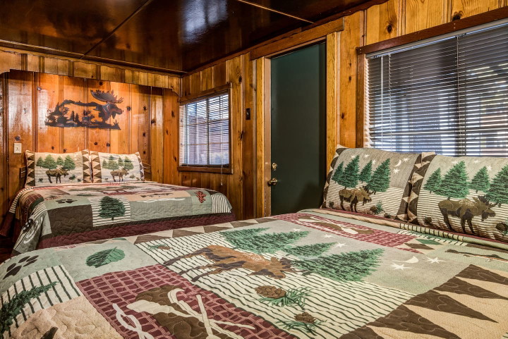 Doc's Cottages Cottage 5 "Family Style" - South Lake Tahoe, CA