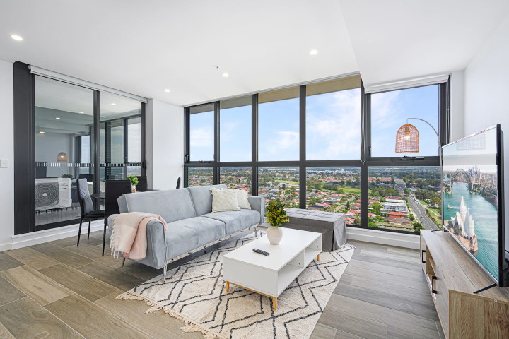 Liverpool Brand New 2 Bedroom Apt View & Parking - Fairfield