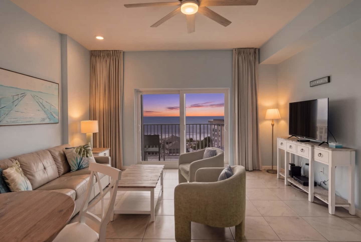 Stunning Gulf View/balcony - 7th Floor @Johns Pass - Tampa Bay, FL