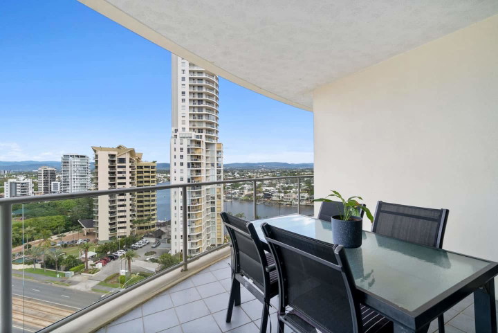 Mantra Wingsbeachside Resort In Surfers Paradise - Gold Coast