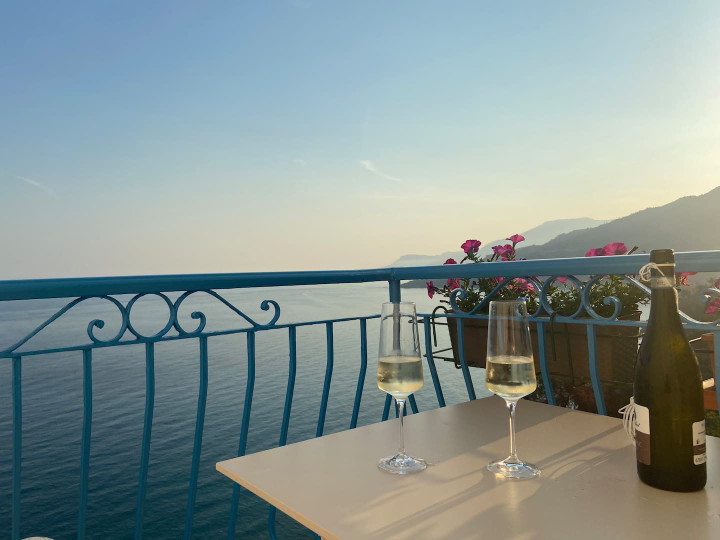 Le Soleil Ultimo  Piano Con Vista A Picco Sul Mare - Ventimiglia
