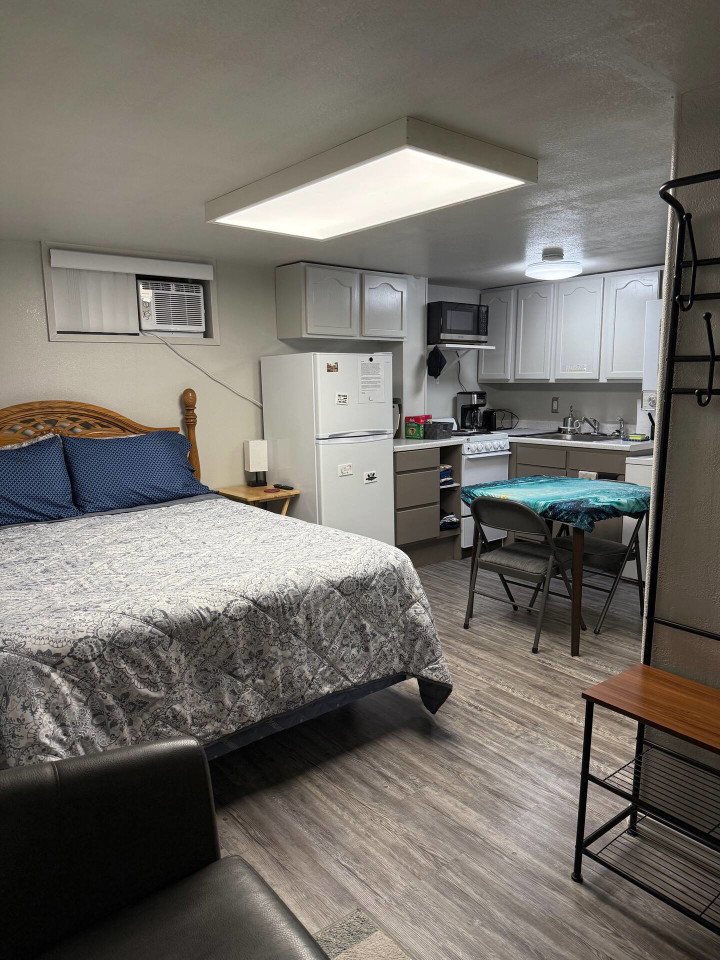Private Basement Studio Hideaway - Klamath Falls, OR