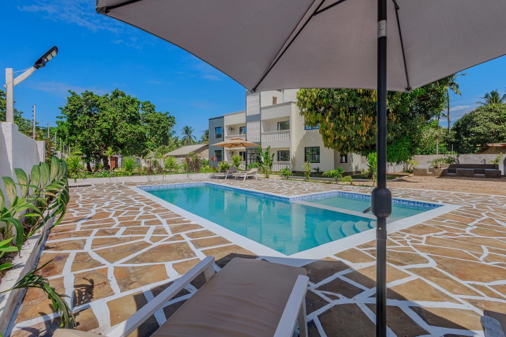 Serene 1br With Solar | 5 Min Drive To Nomad Beach - Diani Beach