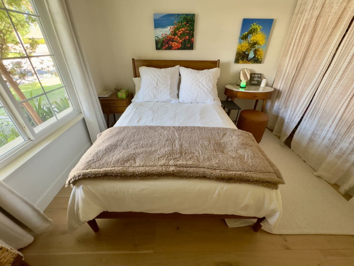 Private Room & Bath In A Quiet Santa Clarita Home - Santa Clarita, CA