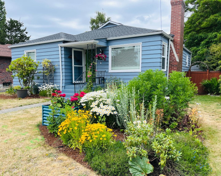 Proctor Gem / Walk To Ups - Tacoma, WA