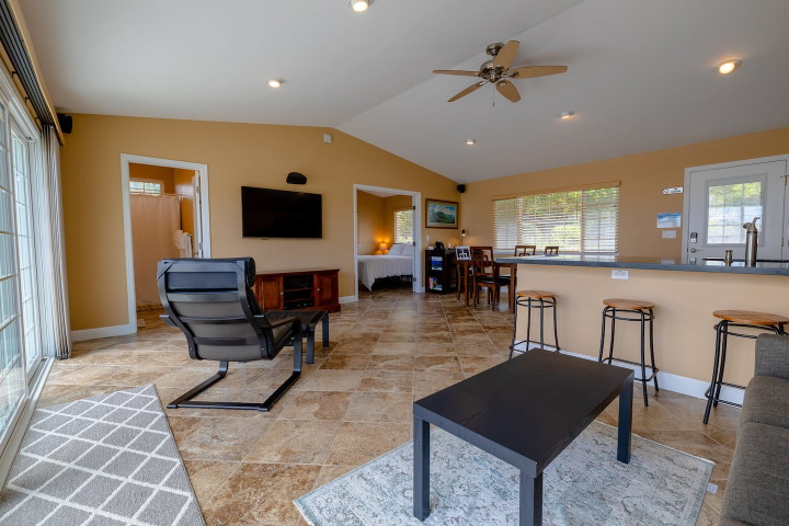 Private Tropical Guesthouse In Hilo With Ac & Lush Gardens - Hilo, HI