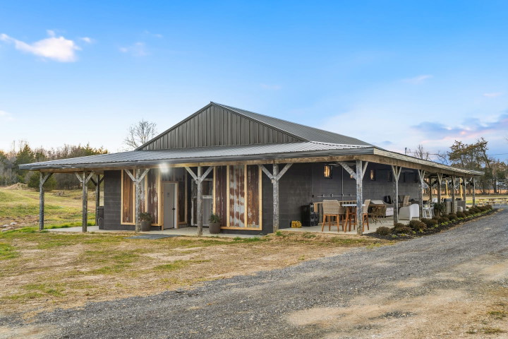Freeman Barn - Weddings, Retreats & Country Living - Waldorf, MD