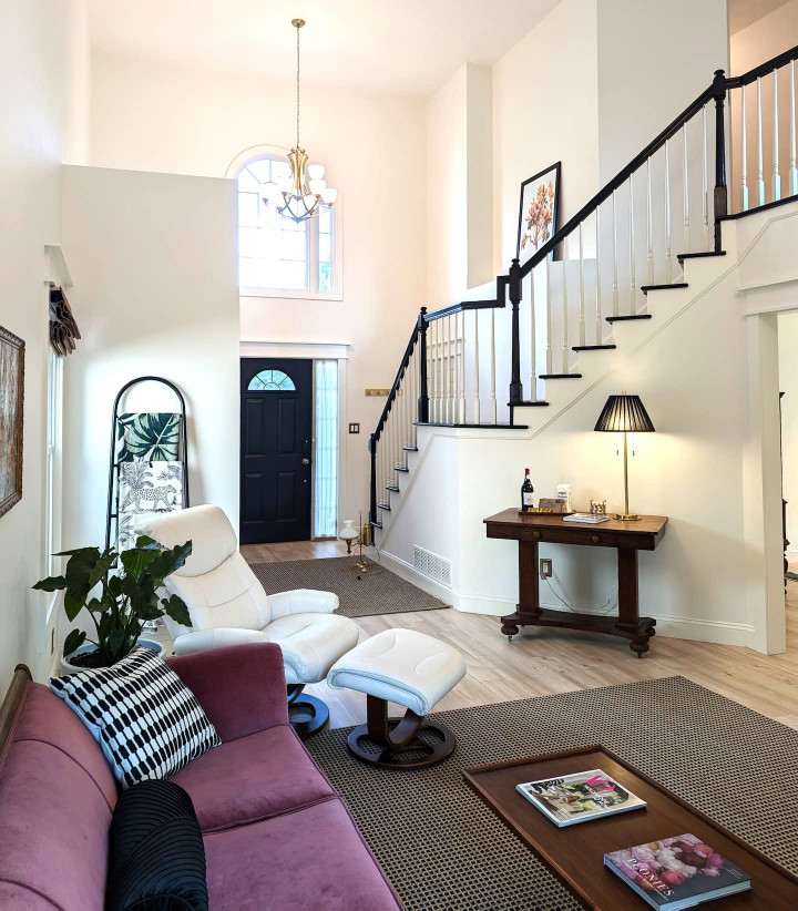 Bright And Open Two Story House - Lexington, KY