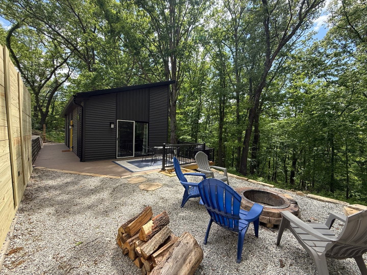 Headless Goose Chalet - Indiana (State)