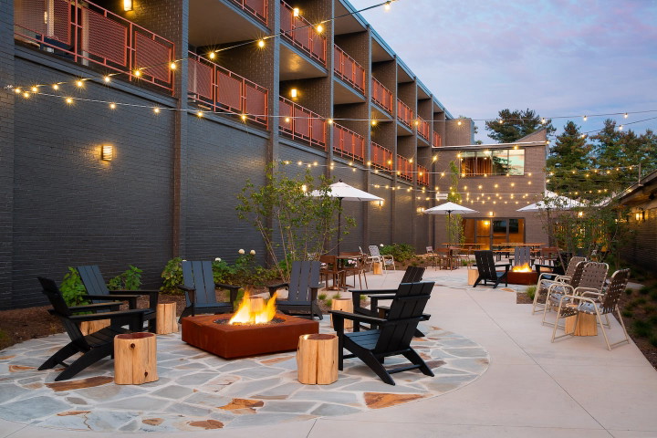 Rhode's Motor Lodge - Double Queen - Boone, NC