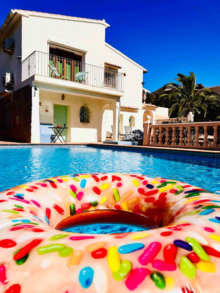 Villa "Casa Del Sol" With Private Pool, Beautiful Garden, Wifi & Garage - Jávea
