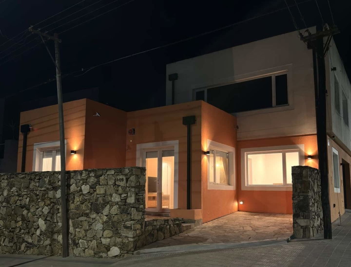 House On The Lake - Garage And Grill - 3 Rooms - Tandil