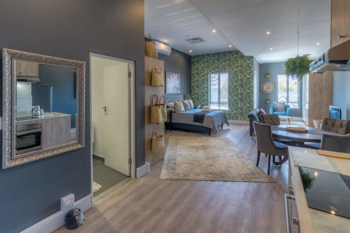 Trebuchet Studio Apartment (Paardevlei) - Somerset West