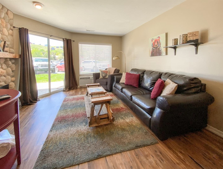 Inn Building Condo #102- Updated Ground Level - Bear Lake