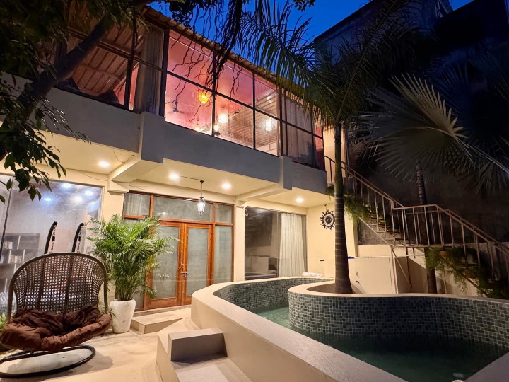 Ad 101 | 4bhk Pool Villa - Noida