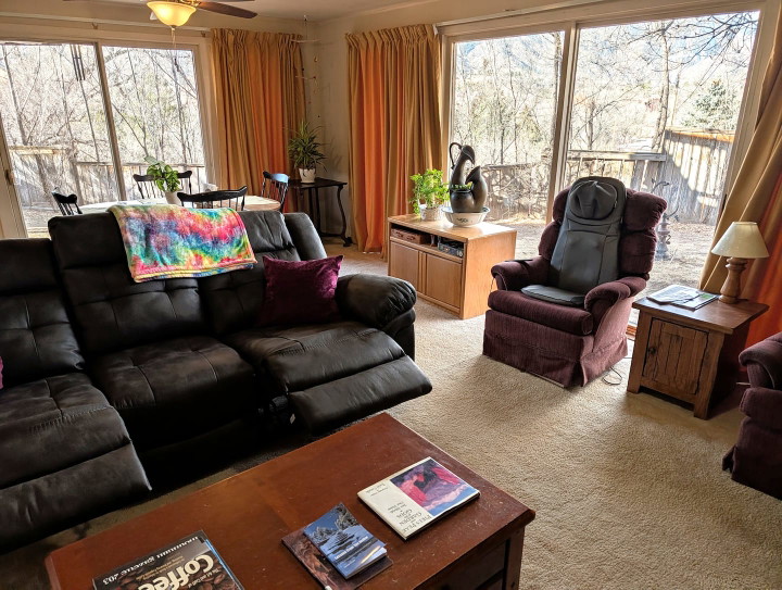 Charming Basement Apartment In Perfect Location! - Manitou Springs, CO