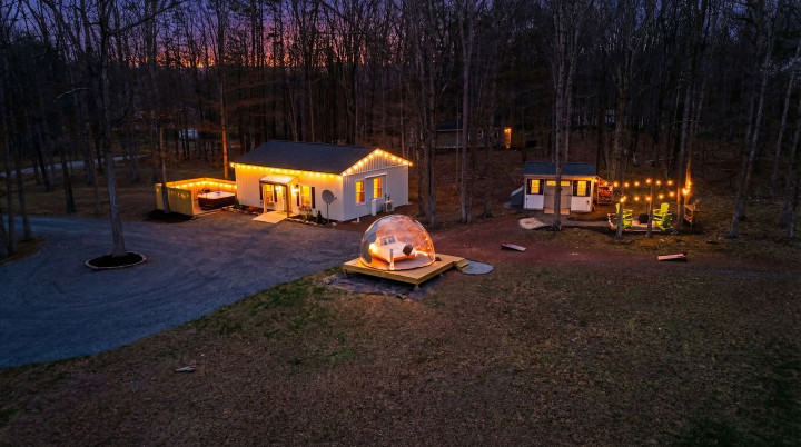 Glamping Dome + Hot Tub Cabin Retreat - West Virginia