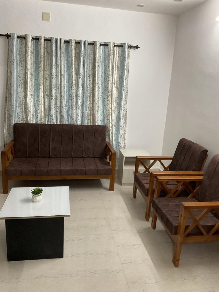 2 Bhk Fully Furnished Apartment - Kochi, India