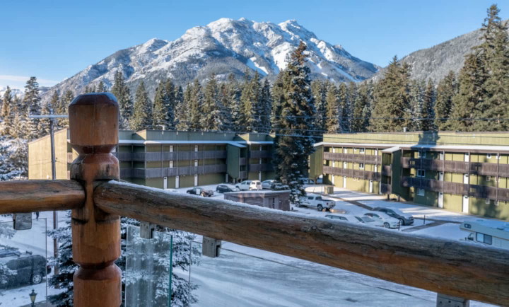Banff Loft Suite W/ Fireplace & Jetted Tub - Banff