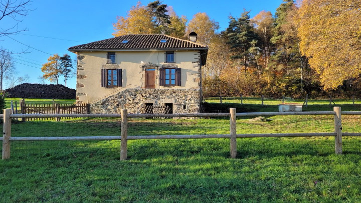 Maison Auvergnate Au Calme Proche Lac - Cantal