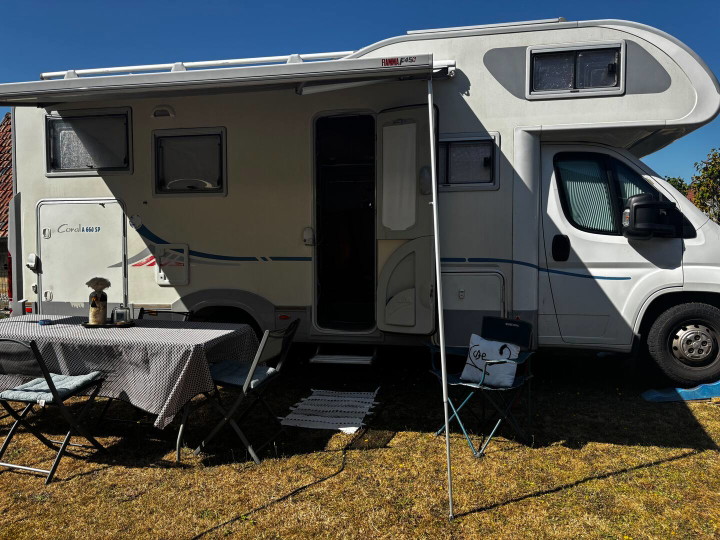 Nuit En Camping-car (Stationné) Avec Le Nécessaire - Dieppe