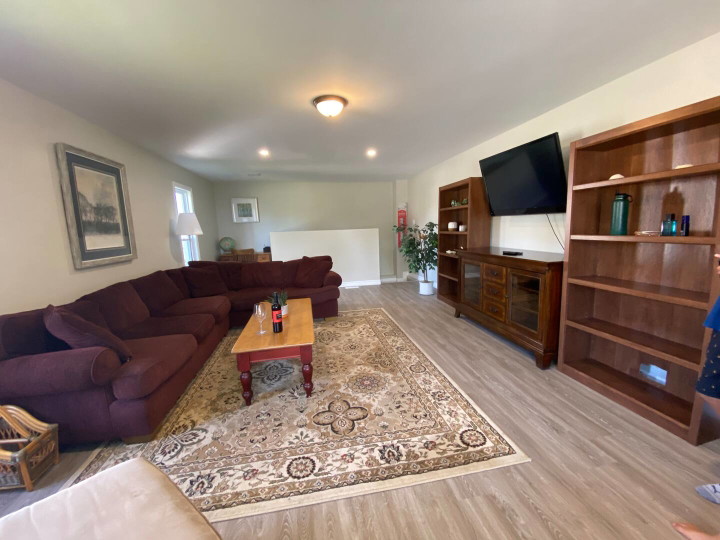 East Hill Stunner! The Beatrice Suite, A 3br Home. - Belleville