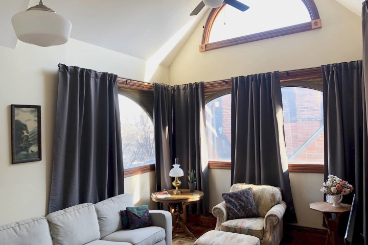 Historic Fannie Stout House Apt3 - Dubuque, IA
