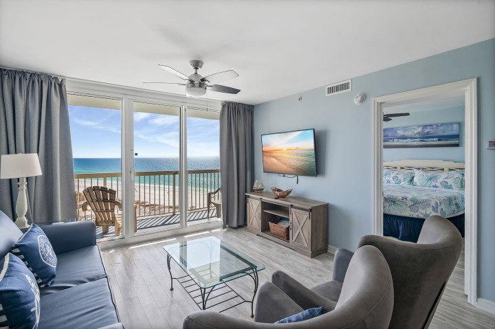 2 Bedroom Pelican Beachfront Condo W Ocean Views. - Destin, FL
