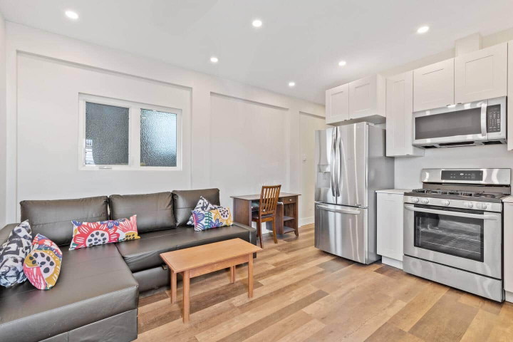 City Lights - Trendy Studio Retreat - Vancouver