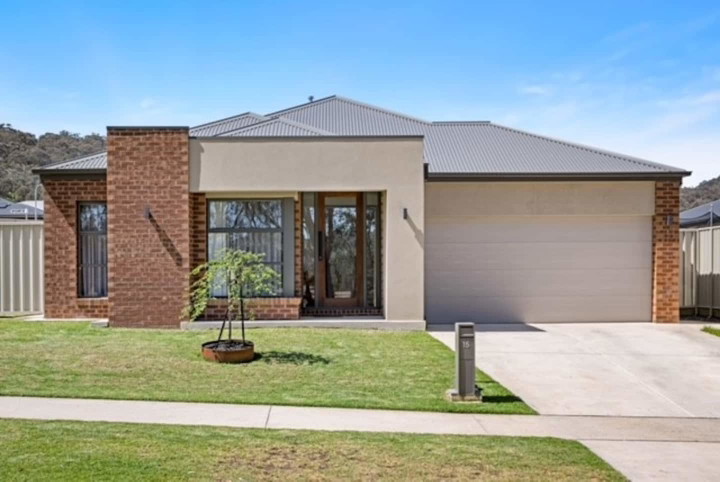 Leneva Spacious & Stylish Stay - Albury