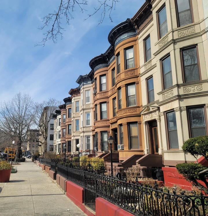 Private 2 Bedroom In Historic Brooklyn Townhouse - Brooklyn, NY