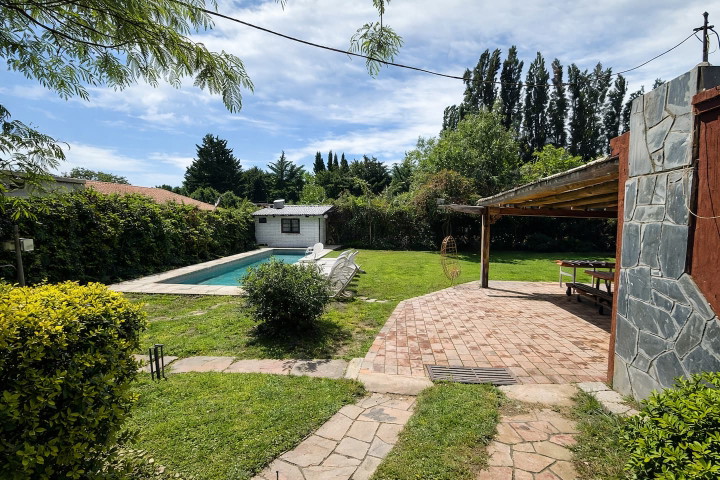 Los Aromos Estate - Park Pool Grill - Argentina