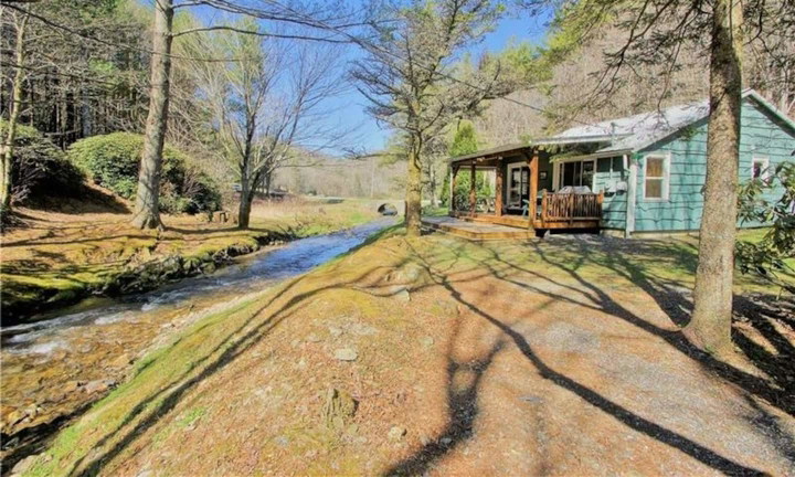 Cozy Creekside Cottage - *Blowing Rock*br Parkway* - Blowing Rock, NC