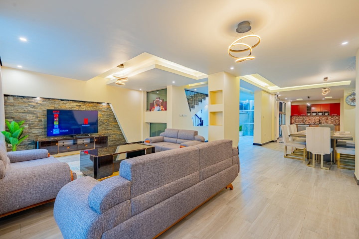 Spacious Luxury 6-bedroom Home In Kebena | G+4 - Addis-Abeba