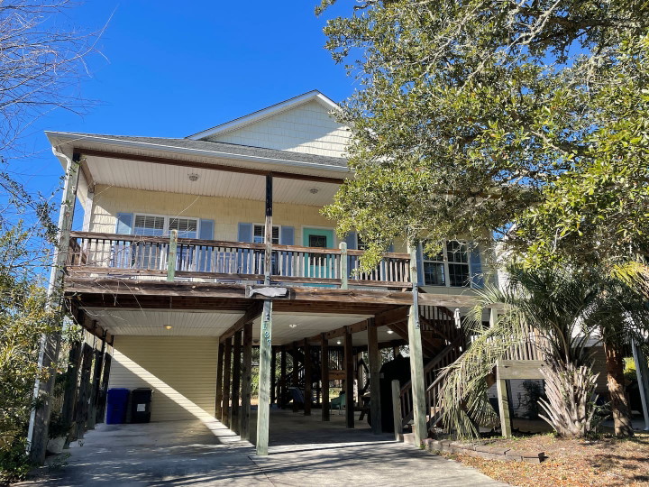 Bright And Cheerful, Close To The Beach & Icw - Oak Island, NC