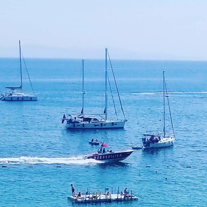Denize, Plaja Sıfır 1+1 Süit Daire - Didim