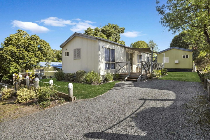 2 Bedroom Deluxe Villa - Metung
