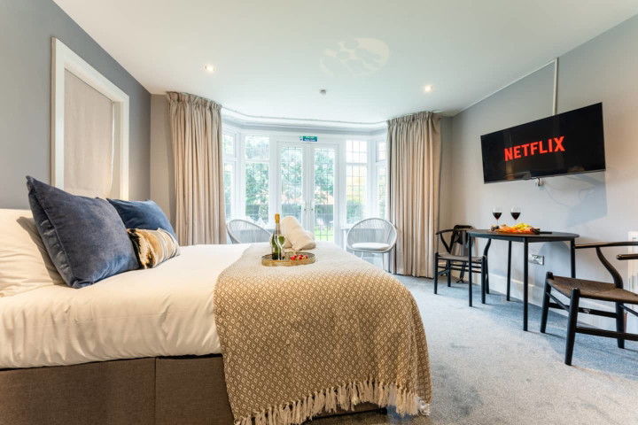 Close To Train Station, Shops And Beach - Bournemouth