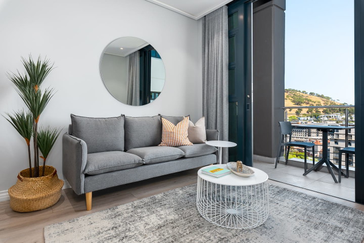 Lush Sky Apartment With Ocean Views - Città del Capo