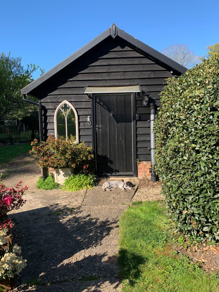 Charming 1 Bedroom Place With Parking. - Hertfordshire